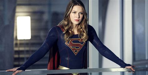 Melissa Benoist Supergirl Tablet Wallpaper