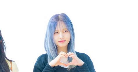 사진 아이브 리즈여신의 손하트 조선비즈