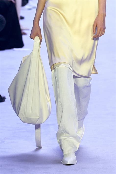 Accesorios 11 Tendencias Que Dominarán La Primaveraverano 2022 Vogue