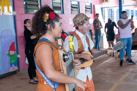 627 17 12 2023 a chegada da burrinha calunga casa do can… flickr
