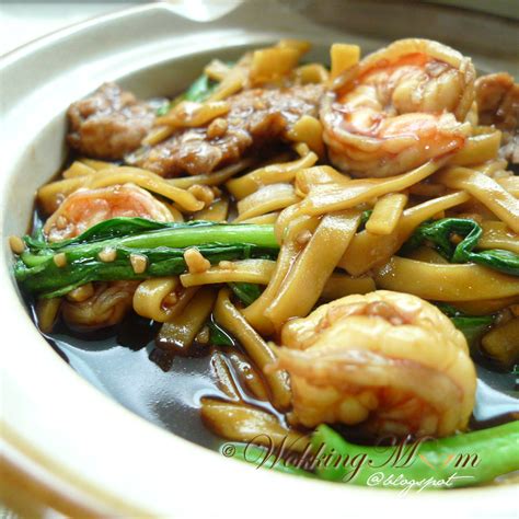 Lets Get Wokking Stir Fried Hokkien Mee 福建面 Singapore Food Blog On