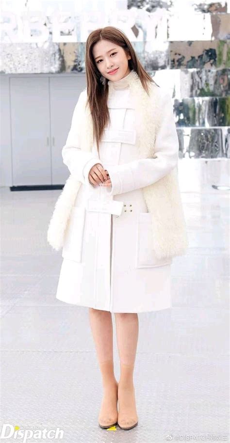 Ghim Của ʕ⁠·⁠ᴥ⁠·⁠ʔ Trên Ive