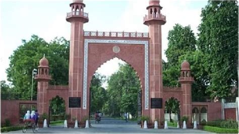 Sheikh Zayed Awardअलीगढ़ विश्वविद्यालय के प्रोफेसर वजाहत हुसैन ने जीता