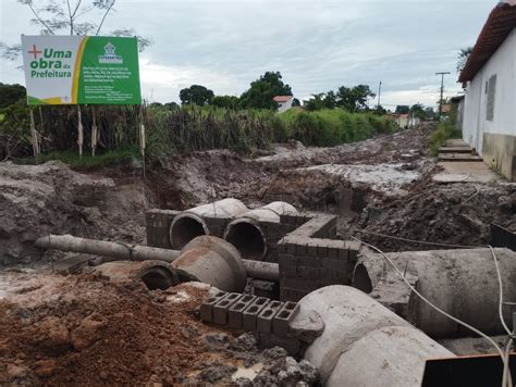 Obra de galeria na Rua Bento Rego vai facilitar escoamento de águas