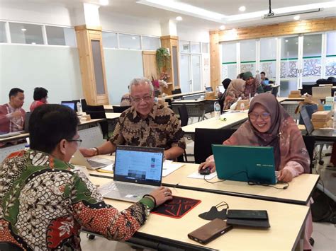 LSP PENULIS EDITOR PROFESIONAL