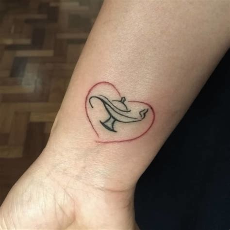 Tatuagem de enfermagem 40 ideias para os amantes da profissão
