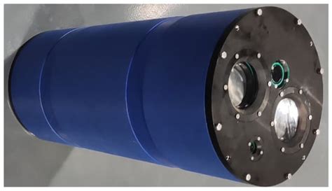 Polarization Enhanced Underwater Laser Range Gated Imaging For Subaquatic Applications