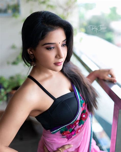 Bigg Boss Tamil Fame Sakshi Agarwal Sets The Temperature Soaring With A