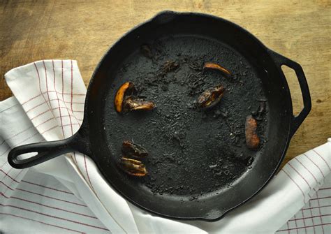 How To Clean And Season A Cast Iron Skillet