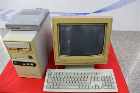 高能物理研究所：50年科学发现与创新发展之路 高能物理研究所成立50周年