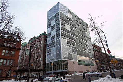 José Rafael Moneos New Building At Columbia The New York Times