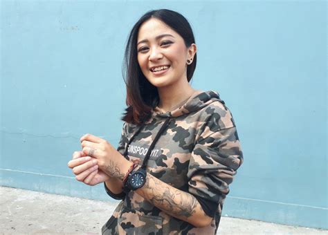 Artis Tik Tok Selain Bowo Alpenliebe Yang Juga Terkenal Blog Unik