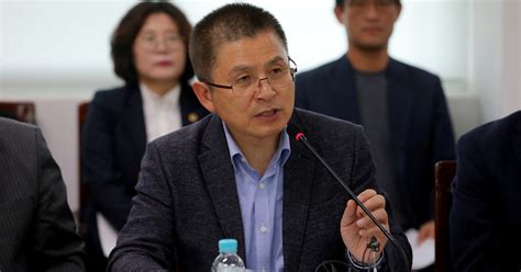 민부론 설명하는 황교안 자유한국당대표