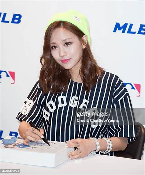 Fei Fei Dong Photos And Premium High Res Pictures Getty Images