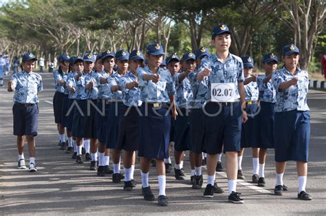 LOMBA GERAK JALAN INDAH ANTARA Foto