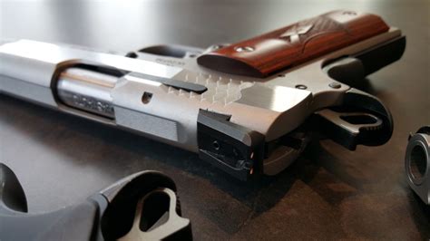 1911 External Extractors Mad Ogre
