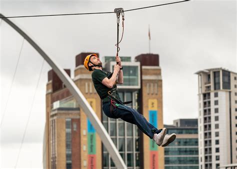 Tyne Bridge Zipline 2023 - Jelly Legs