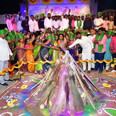 MLC kavitha MLC Kavitha సకరత సబరలల ఎమమలస కవత సవయగ