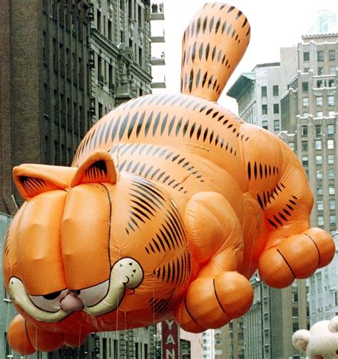 Garfield Thecreativecanadians Version The New Macys Parade Wikia