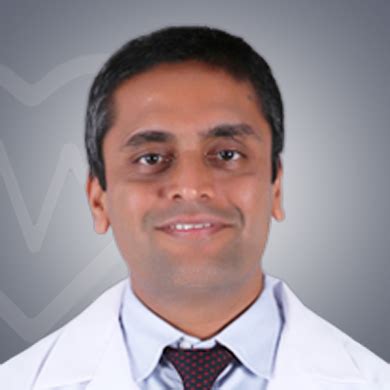 Dr Om Prakash Orthopedic Surgeon United Arab Emirates MediGence