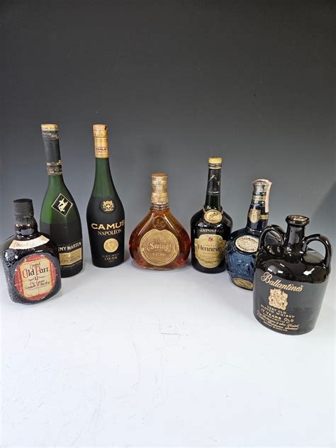 未開栓 古酒 洋酒ブランデー ウイスキー カミュまとめ売り7本 Napoleon ナポレオン コニャック Suntory サントリー