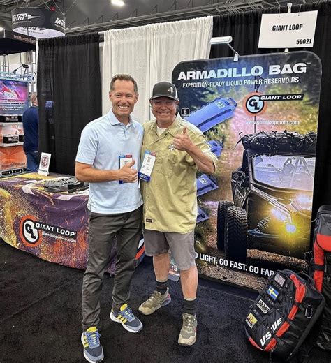 Giant Loop At The Sema Show In Vegas Giant Loop