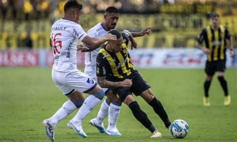 Nacional vs Peñarol día hora TV y posibles formaciones