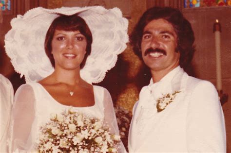 Kris Jenner Reveals She Cheated On Her Ex Husband Robert Kardashian
