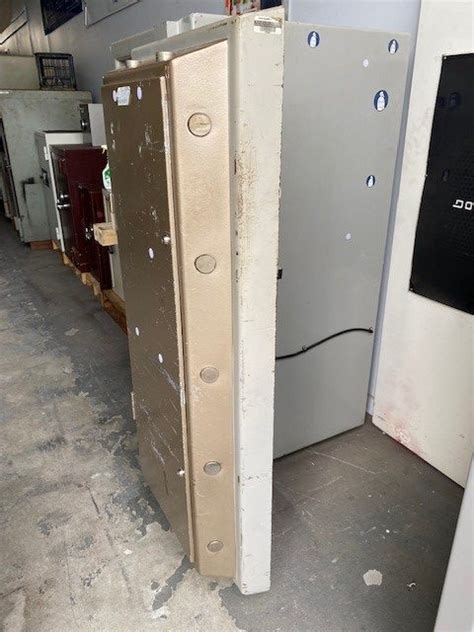 Chubb Safe Brisbane Bankers Digital Keypad Fire Rated High