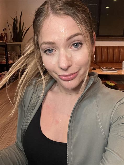 Nothing satisfies me like a facial : r/CumshotSelfies