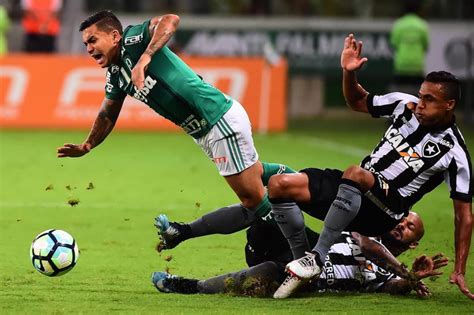 gols e assistências Dudu iguala melhor ano no Palmeiras Gazeta Esportiva