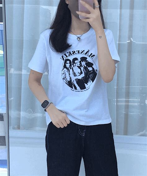 11할인슬림핏 롹앤롤 프린팅 세미 크롭 봄 여름 빈티지 반팔티 에이블리