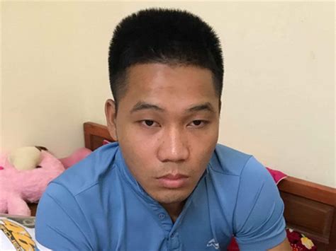 Police Arrest Student Hackers