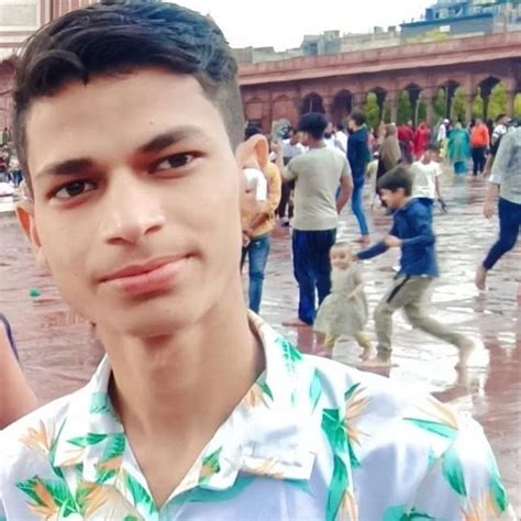 Sameer Ansari Sameer Mark1786 • Threads Say More