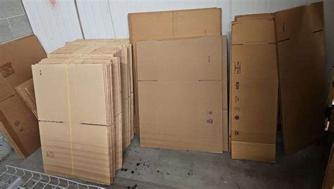 Assorted Boxes Business Liquidation Auction