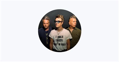 ‎the Living End Apple Music