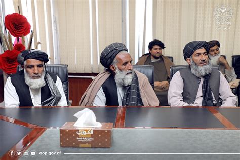 رئیس عمومی اداره امور؛ امارت اسلامی افغانستان بخاطر حل مشکلات مردم تلاش مینماید Aop