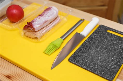 요리 샌드위치입니다 나무 테이블에 준비 된 모든 고 방사성 0명에 대한 스톡 사진 및 기타 이미지 0명 건강한 생활방식