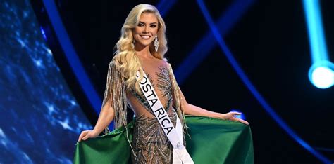 Lisbeth Valverde Revela El Inconveniente Que Tuvo Con Su Vestido De Gala Y Por Qué Tuvo Que Usar