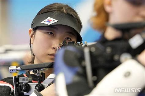 16세 반효진…여갑순·강초현 계보 잇는 여고생 소총수[파리 2024]