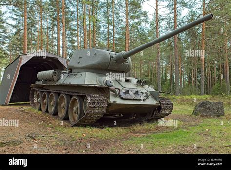 T 43 Tank Model T 34 85 44 Or Tank 34 Which Was Manufactured In The
