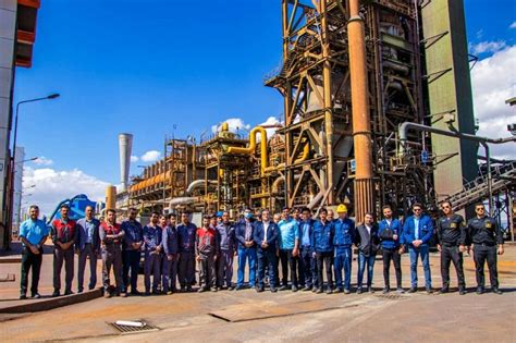 نشست مدیرعامل مجتمع فولاد غدیر نی‌ریز با کارگران فیلم آهن نیوز