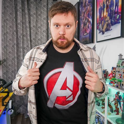 Avengers Silver Logo T Shirt Black Marvel Elbenwald