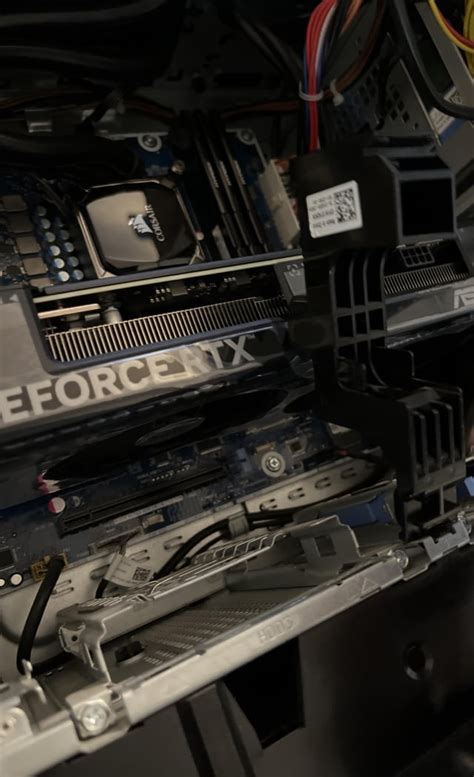 Is There A Gpu Support Bracket For The Rtx 4070 In The R11 Ralienware