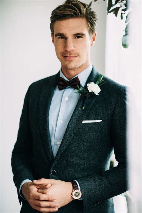7 Outfit Options For The Groom Trajes De Boda Hombres Poses Para