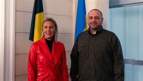 Les Ministres De La Défense De Lukraine Et De La Belgique Ont Discuté