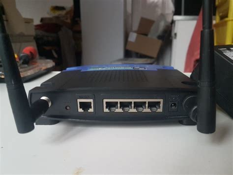 Router Linksys Blue