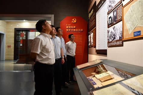 金统院党委主题教育读书班赴中共湘区委员会旧址开展实地研学 湖南大学金融与统计学院
