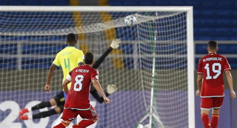 Con Golazo De Gustavo Puerta Colombia Le Gana A Brasil