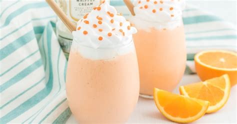 17 Best Boozy Milkshake Recipes To Try